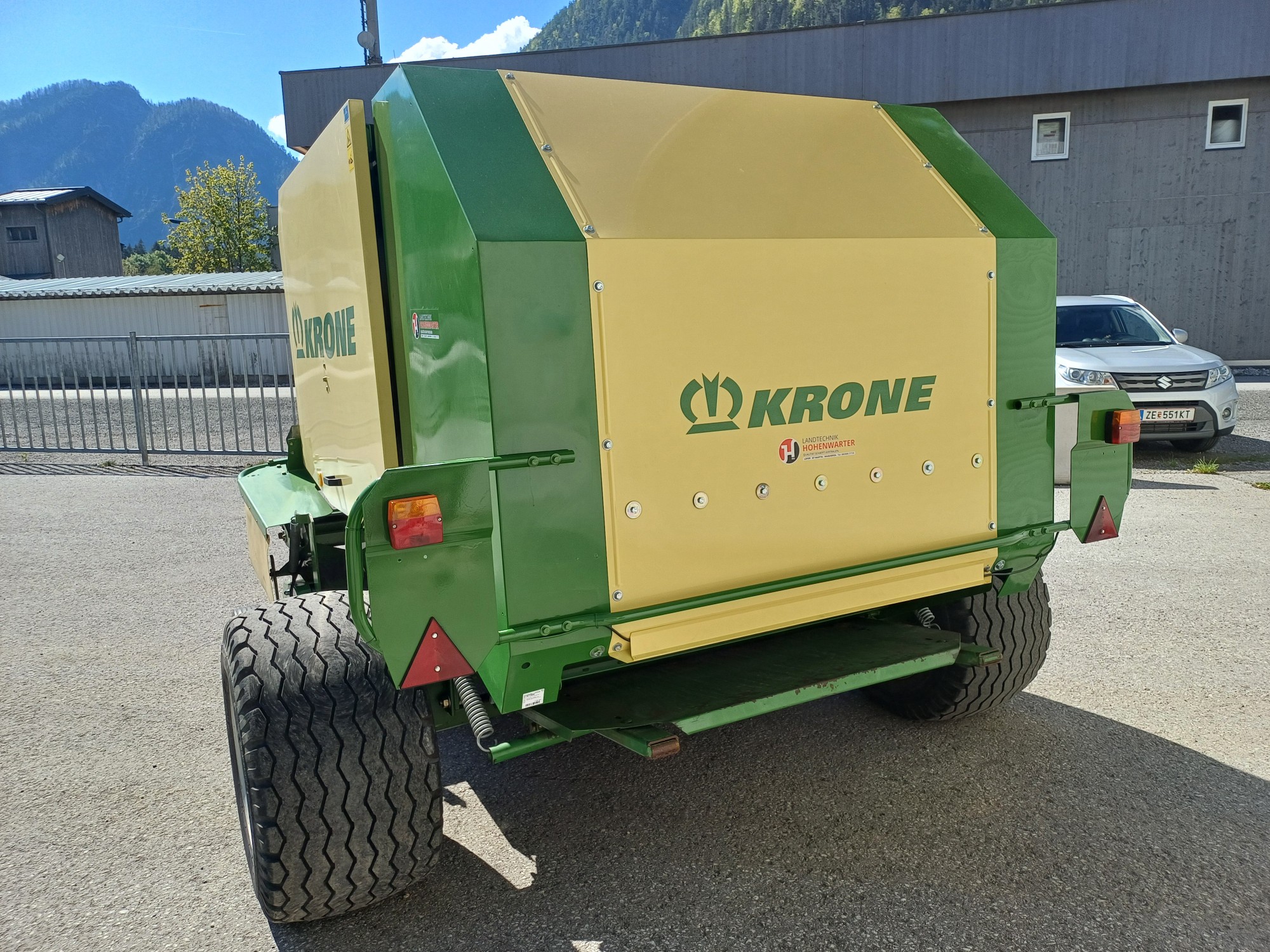 Krone Round Pack 1250 MC - Landtechnik Hohenwarter - Qualität schafft ...